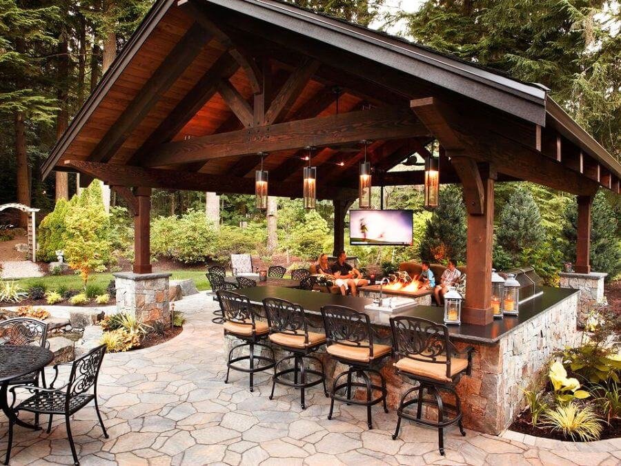 33 Stunning Outdoor Covered Patio Ideas Designers Love For 2025 (Photos ...
