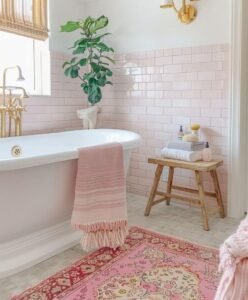 33 Pink Bathrooms That Prove You Can Pull It Off In Style (Photos ...