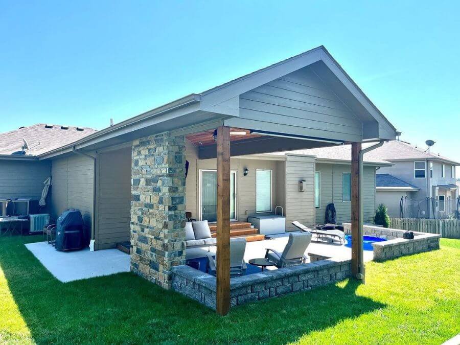 33 Stunning Outdoor Covered Patio Ideas Designers Love For 2025 (Photos ...